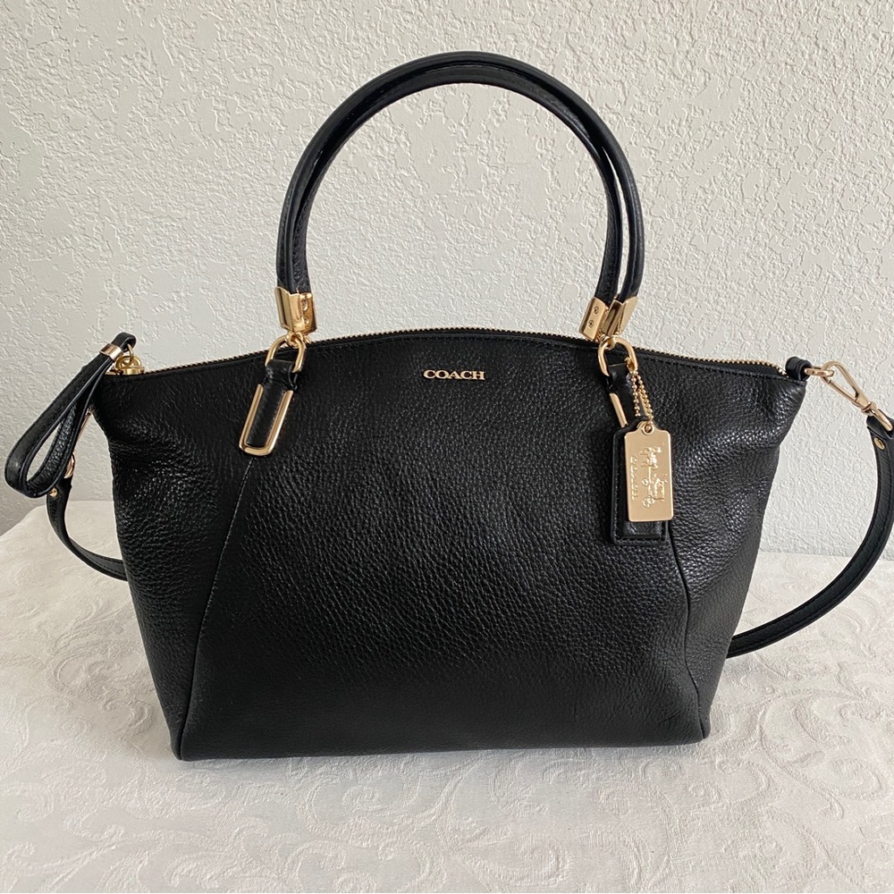 Coach Black Leather Kelsey 2 Way Bag - Gem
